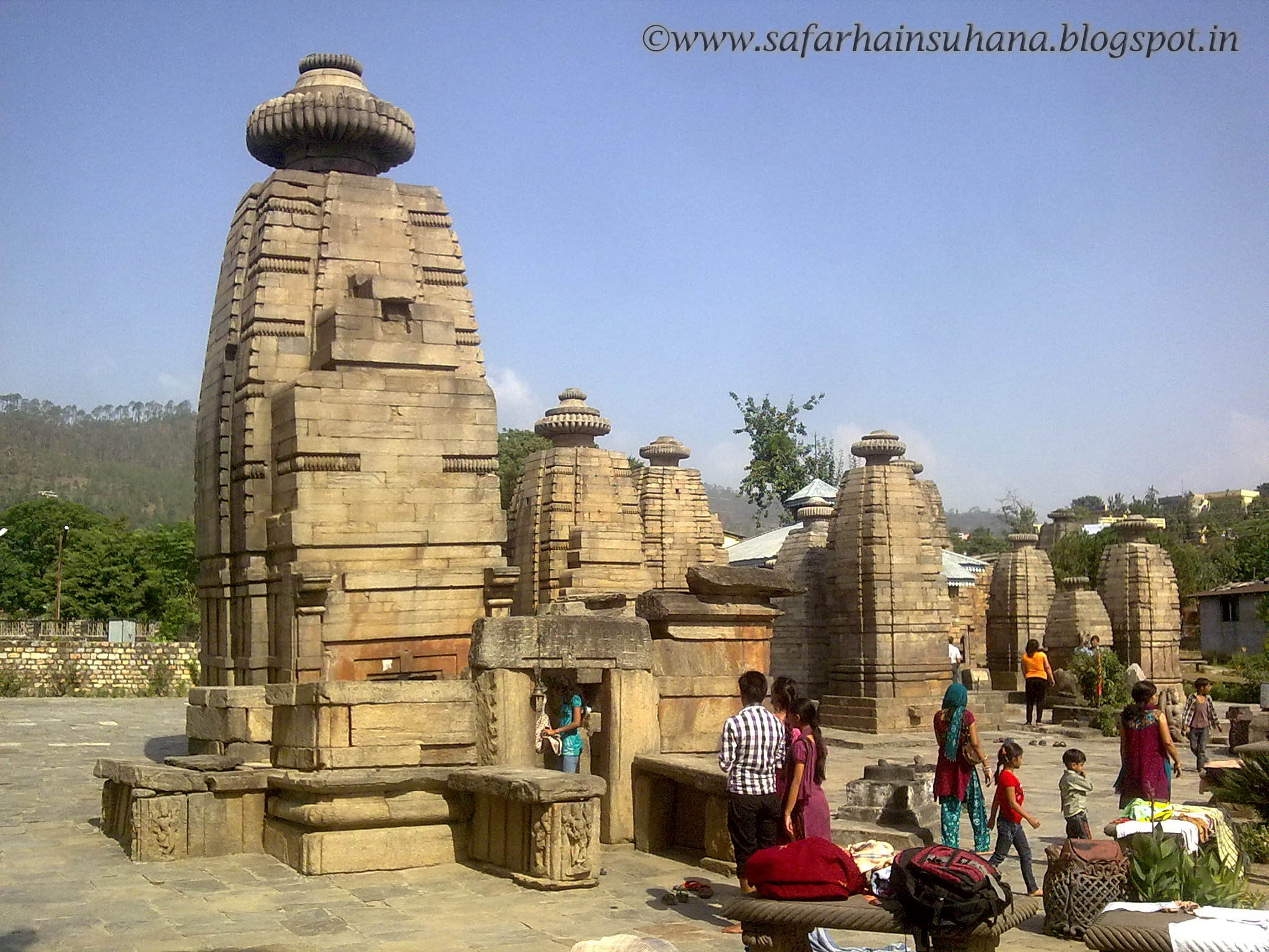 15 kausani - Ghumakkar - Inspiring travel experiences.