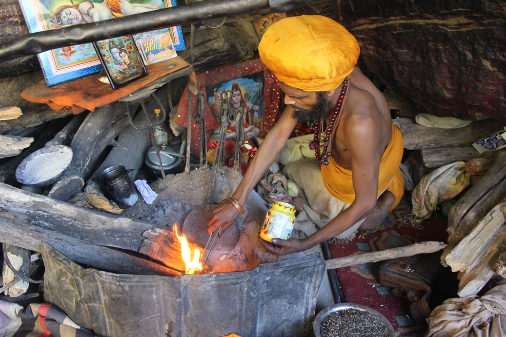33 Naga Baba Barfani Das at Bheem Pul - Ghumakkar - Inspiring travel ...