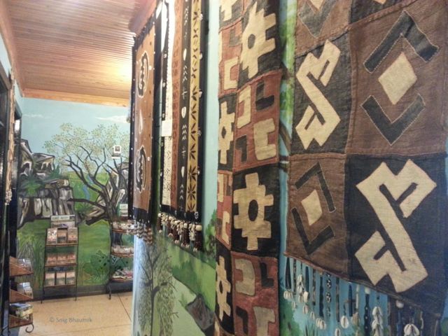 My visit Utamaduni Craft Centre and Kazuri in Nairobi - Ghumakkar ...