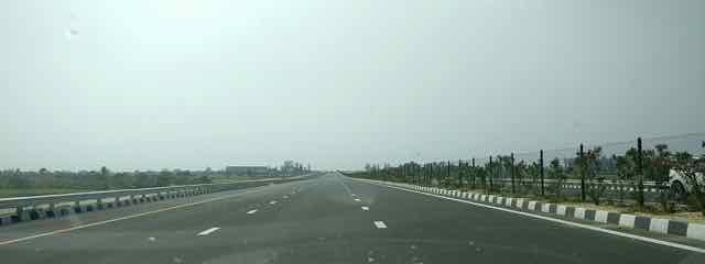 Delhi to Lucknow in 5 hours via YEW and Agra Lucknow Expressway ...